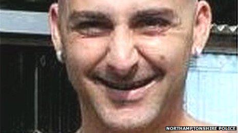 Corby car crush victim Scott McKimmie killed starting vehicle - BBC News