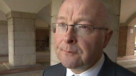 House cash will not prevent Teignbridge budget cuts - BBC News