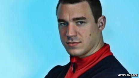 Team GB bobsleigher Bruce Tasker 'ideal weight,' mother says - BBC News