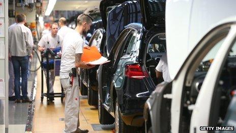 Overseas trade drives German economic growth - BBC News