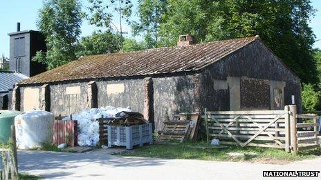 RAF Defford World War Two decontamination building to be restored - BBC ...
