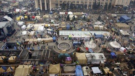Ukraine: Security services 'infiltrated protest groups' - BBC News