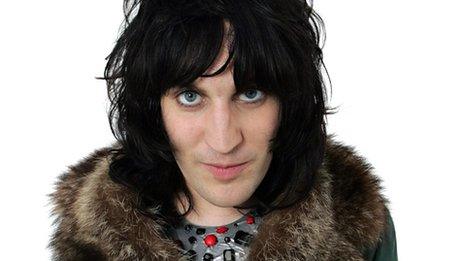 Noel Fielding announces details of a UK solo tour - BBC News
