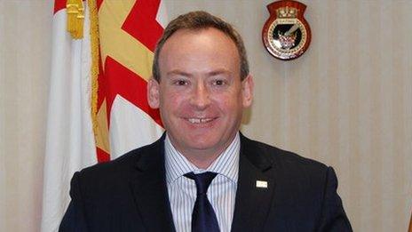 Lyndon Trott will not stand in Guernsey chief minister election - BBC News