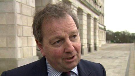 Danny Kinahan: Second On The Run letter 'sent by mistake' - BBC News