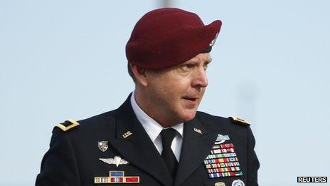 US Gen Sinclair avoids jail in sex crimes case - BBC News