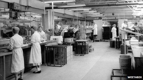 Weetabix in talks over staff 'pay cut' - BBC News