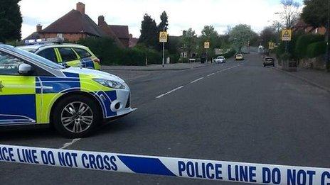 Nottingham homes evacuated for World War Two bomb - BBC News