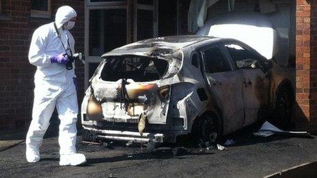Cars and homes damaged in Banbridge arson attack - BBC News