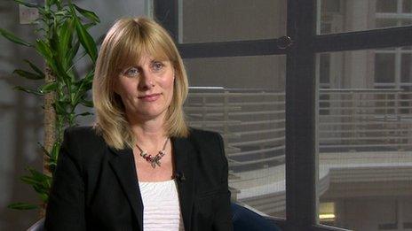 Safe nursing levels recommended - BBC News