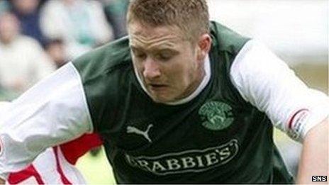 Hibs Paul Cairney cleared of fighting in Glasgow - BBC News