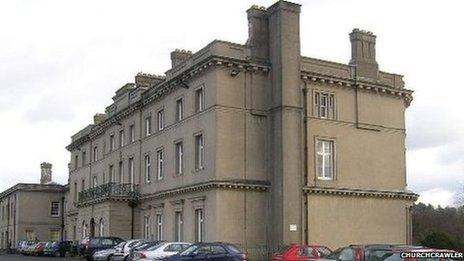 Nurse David Kwei's sex calls from murderer mother - BBC News