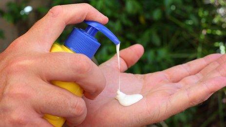 Dartmoor Prison: Riot unit drafted in - BBC News