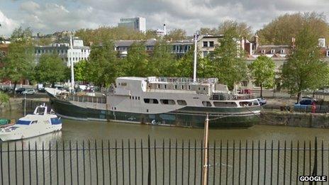 Bristol's Thekla music venue to sail off for revamp - BBC News