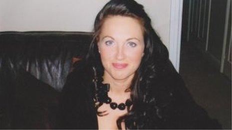 Natalie Esack murder: Domestic abuse 'not investigated fully' - BBC News