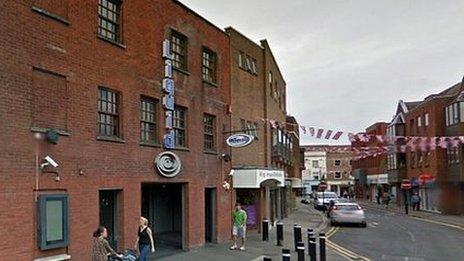 Mantra Nightclub Windsor told to reopen under new name - BBC News