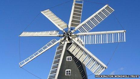 Heckington Windmill: Work to fit new sails completed - BBC News