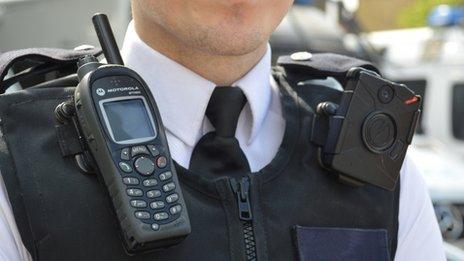Thames Valley Police's electronic item-loss numbers 'up 200%' - BBC News