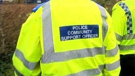 Suspended jail for ex-PCSO over Naomi Campbell story tip to Sun - BBC News