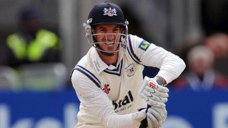 Michael Klinger to stay at Gloucestershire for 2015 season - BBC Sport