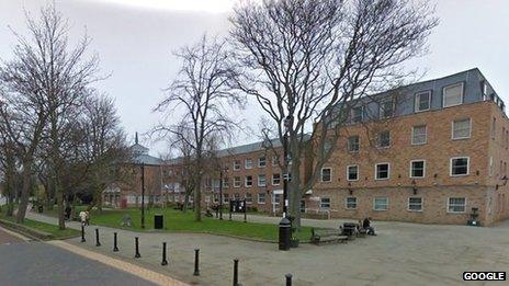 New political alliance at Wrexham council - BBC News