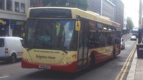 Campaign to boost women bus drivers in Brighton - BBC News