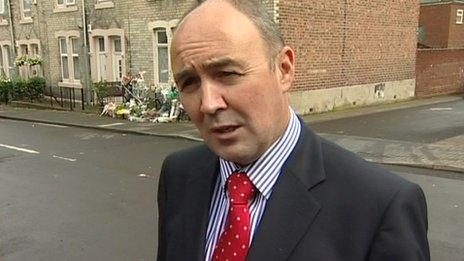 Accomplice theory over murder of Chinese couple in Newcastle - BBC News