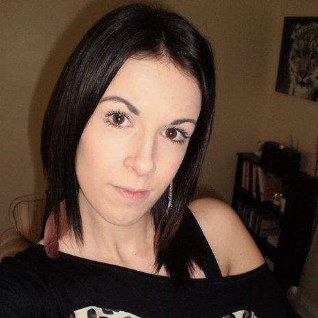 Emma Crossman case: Friend knew of suicide plan - BBC News