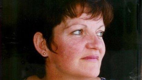 Coroner criticises care after morphine overdose death - BBC News