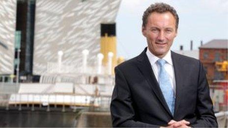 Titanic Quarter head calls for River Lagan road bridge - BBC News