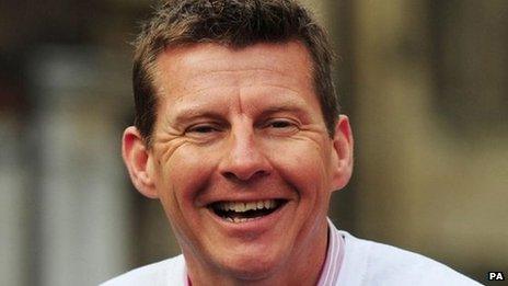 Steve Cram recognised in New Year Honours list - BBC News