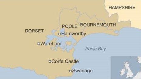 Missing Samantha Henderson: Partner Dominic Isom denies murder - BBC News