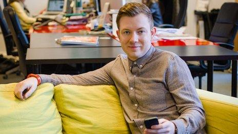 Cally Russell secures Samsung app deal after rejecting 'dragon' - BBC News