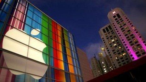 Apple Watch prices and apps revealed - BBC News