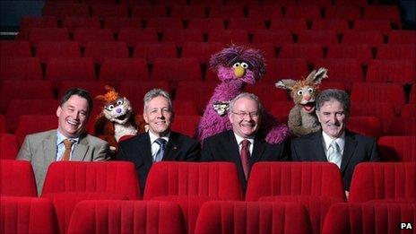 Ministers meet the Muppets - BBC News