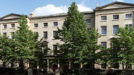 University of Reading unveils plan for £50m building - BBC News