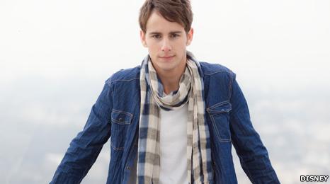 Disney star Kelly Blatz 'the next Zac Efron' - BBC News