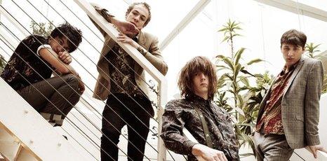 Mystery Jets: 'Reluctant' pop stars - BBC News