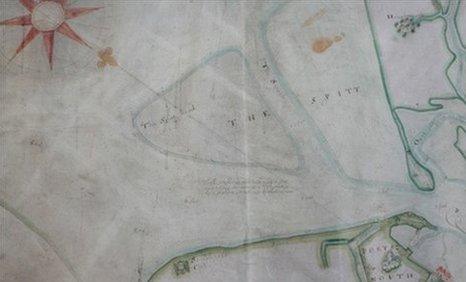 Tudor maps go on show at Portsmouth museum - BBC News