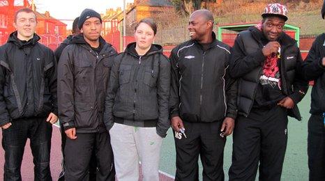 US lessons on tackling gang crime in Chicago projects - BBC News