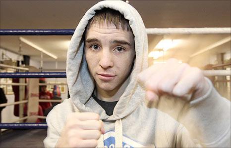 Belfast's Michael Conlan clinches place in Olympics - BBC Sport