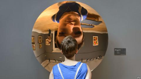 To turn on its head 完全改变 - BBC 英伦网