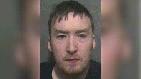 Blackpool murder victim's sisters demands longer appeal period - BBC News