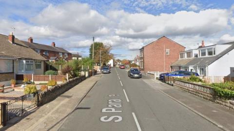 Ossett: Man charged after car stolen with child inside - BBC News