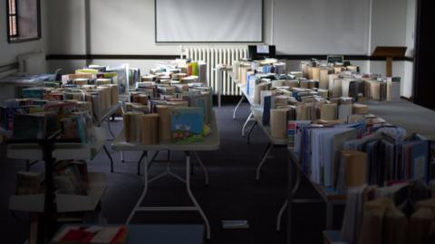 Coronavirus: How libraries provided a lifeline in lockdown - BBC News
