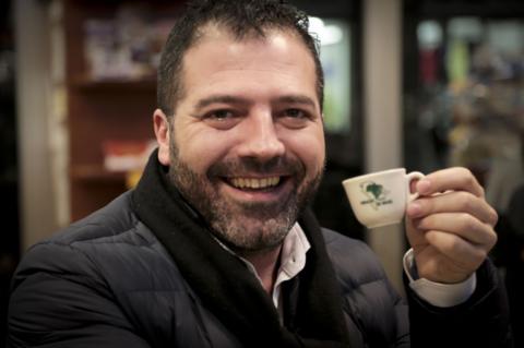Can Starbucks succeed in Italy? - BBC News