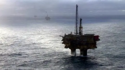 Inquiry after lifeboat fell from Brent Alpha platform