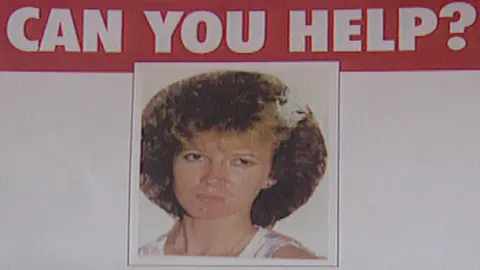 Shona Stevens: Novelty keyring bid to solve 1994 cold case murder