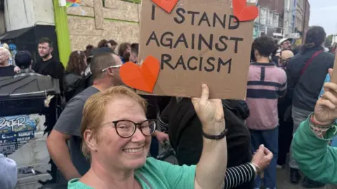 People in Bristol thanked for 'exemplary behaviour' at anti-racism rally