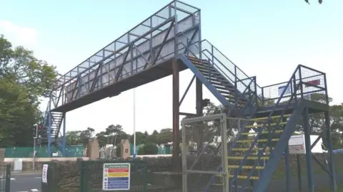 Reinstatement of TT footbridge to be revisited, minister says